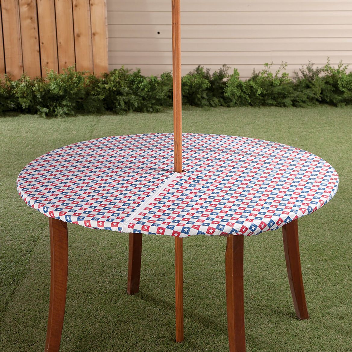 American Stars Vinyl Zippered Elasticized Table Cover - Starcrest